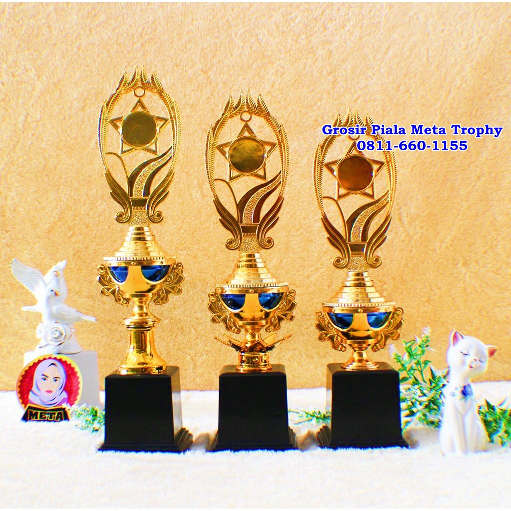 Jual Piala Set Juara 123 Trophy Kemerdekaan Special 17 Agustus Paskibra ...