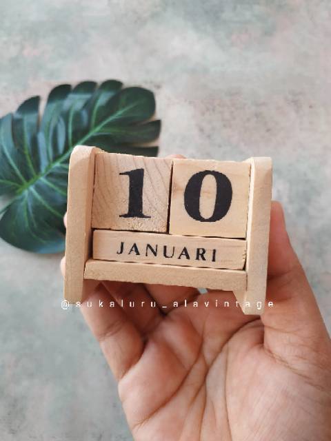 Jual Kalender Kayu Aesthetic/Kalender abadi 1 SET 1-31 JANUARI-DESEMBER ...
