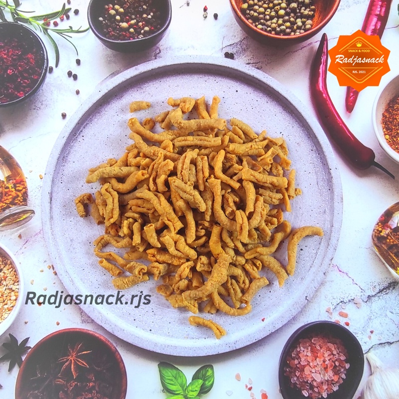 Jual USUS CRISPY MAKANAN CEMILAN SNACK USUS KRISPY ORIGINAL PEDAS ...