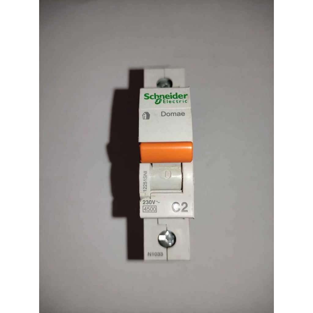 Jual MCB Domae Scheider Mcb Schneider 2A 1 Phase Original MURAH Baru | Shopee Indonesia