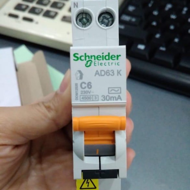Jual RCBO Slim Domae Schneider 6A | Shopee Indonesia