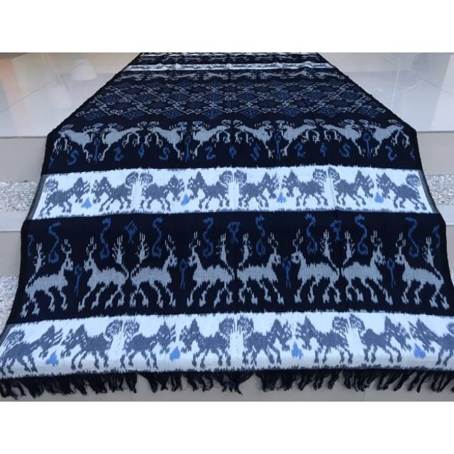 Jual Kain Blanket Tenun Asli Troso Motif Hewan Kuda | Shopee Indonesia