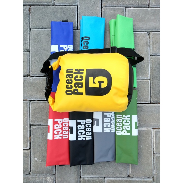 Jual BAHAN BERKUALITAS DRYBAG 5 LITER / DRY BAG 5 LITER MERK OCEAN PACK !! | Shopee Indonesia