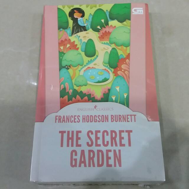 Jual Novel English Classics: The Secret Garden - Frances Hodgson ...