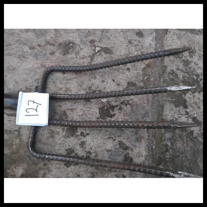 Jual Gaya Garpu Tanah Besi Ulir 4 Gigi Garukan Alat Kebun Pertanian ...