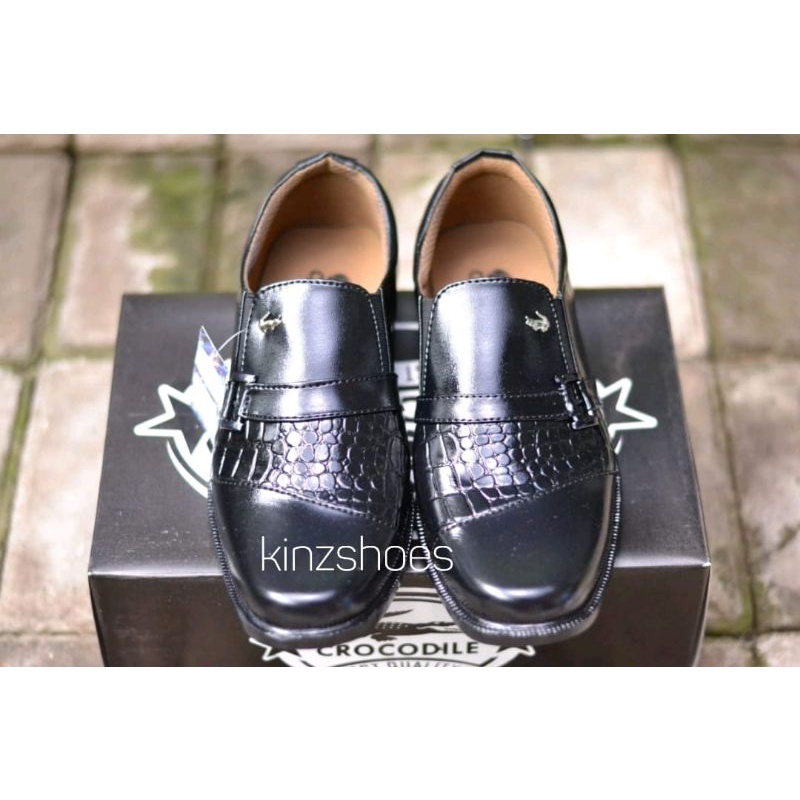 Jual CROCODILE sepatu pantofel pria slip on kerja kantor formal swedian ...