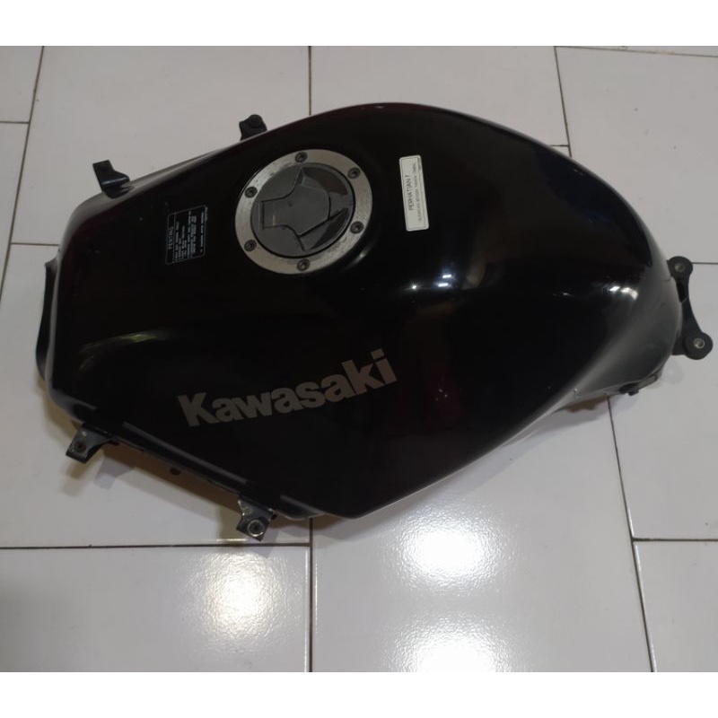 Jual tangki Tanki Ninja 250 karbu original hitam | Shopee Indonesia