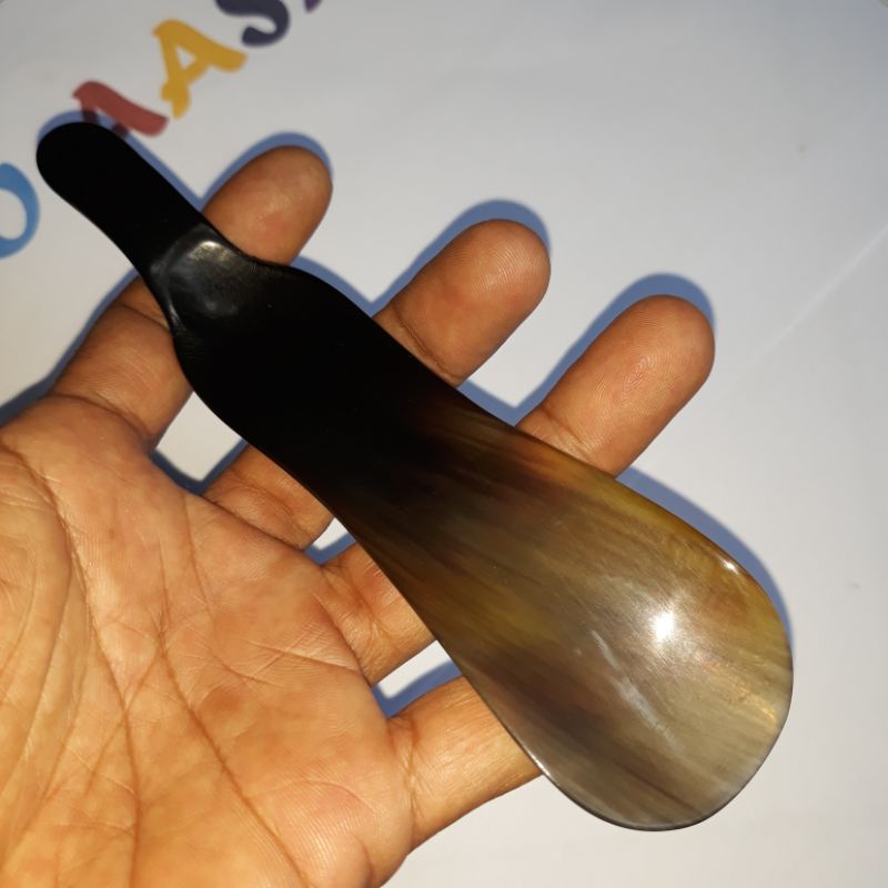 Jual sendok sepatu tanduk/ shoehorn gagang pendek | Shopee Indonesia