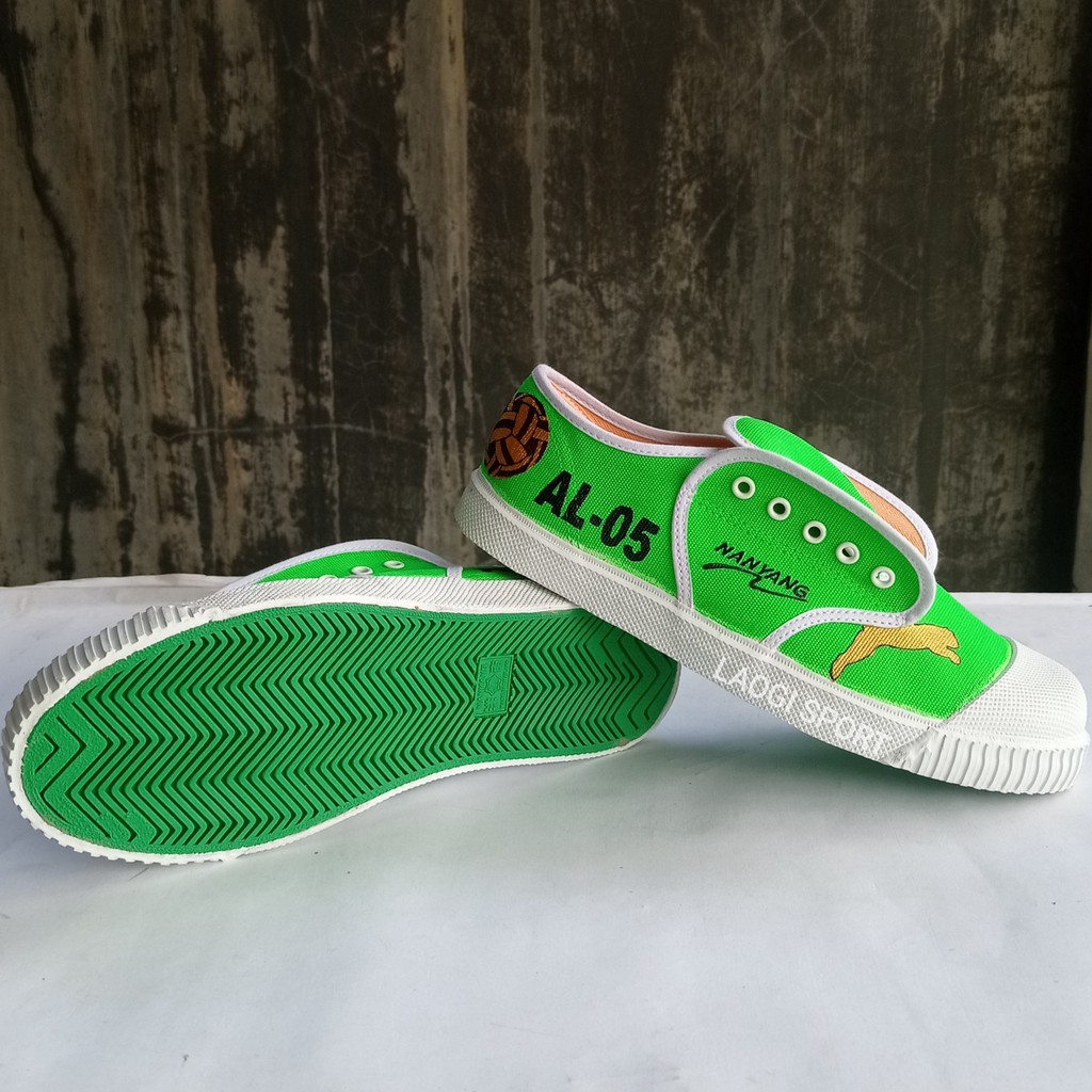 Jual Sepatu takraw nanyang hijau thailand | Shopee Indonesia