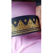 Jual peci AKAD motif tenun songket model lonjong pucuk warnah emas ...