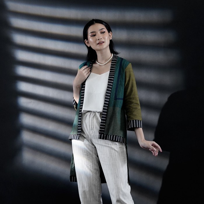 Jual NONA RARA - Dandanggula Lurik T1595, Baju Batik Kasual Modern ...