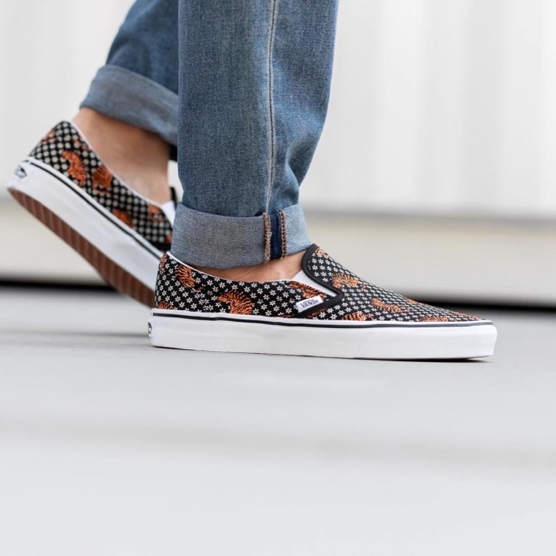Jual Vans Slip on Tiger Floral | Vans Slip On Batik | Vans Slip On ...