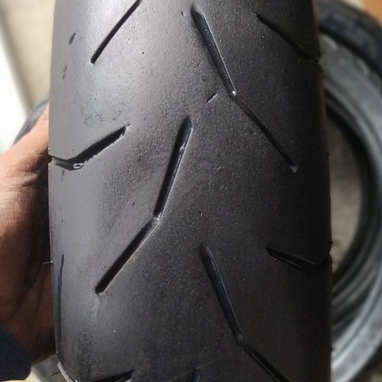 Jual ban motor bekas batikan merk IRC ukuran 110/80-14 motor pcx aerox ...