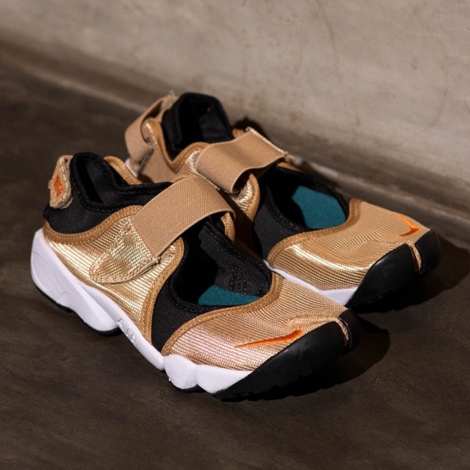 Jual NIKE AIR RIFT GOLD BLACK SIZE 36-42 | Shopee Indonesia