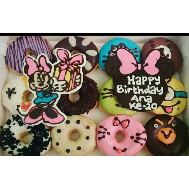 Jual Donat madu MINI karakter 12 | Shopee Indonesia