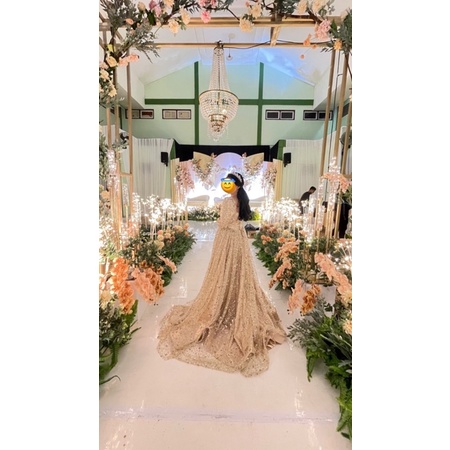 Jual Preloved Gaun Pengantin Gold Glitter Blink-Blink Mewah (Wedding ...