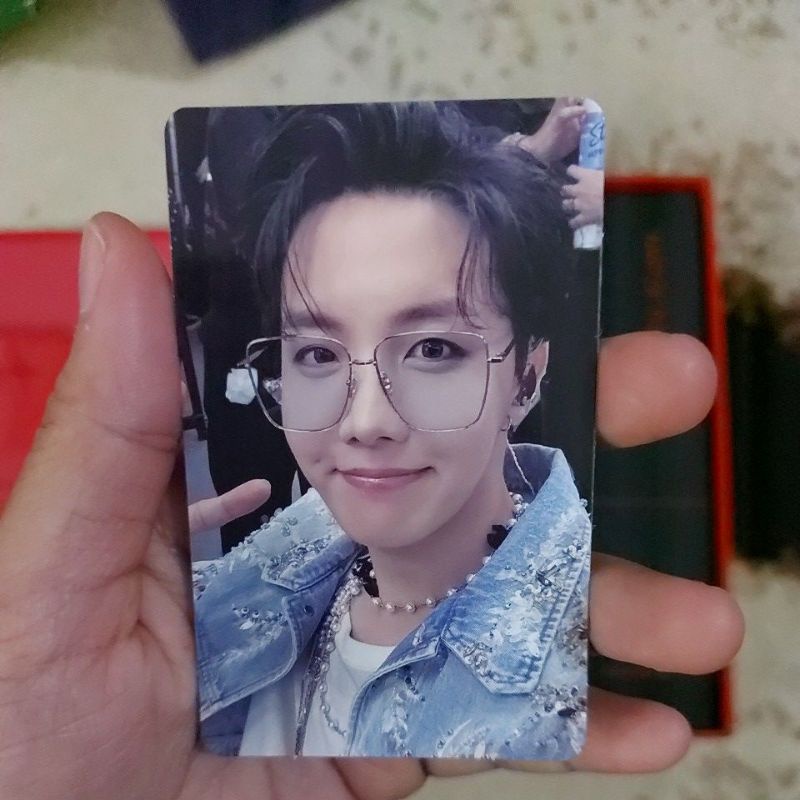 Jual BTS MAP OF THE SOUL ONE DVD JHOPE PHOTOCARD | Shopee Indonesia