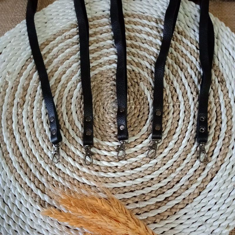 Jual Tali Name Tag kulit asli/indang apang galeri/tali nametag/non card ...