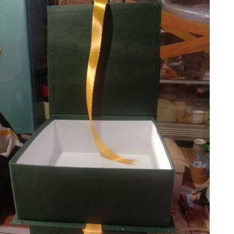 Jual Box Buku 25x35T10, 20x30T10, 30x30T15,34x34T7/Gift Box/Kotak Kado ...