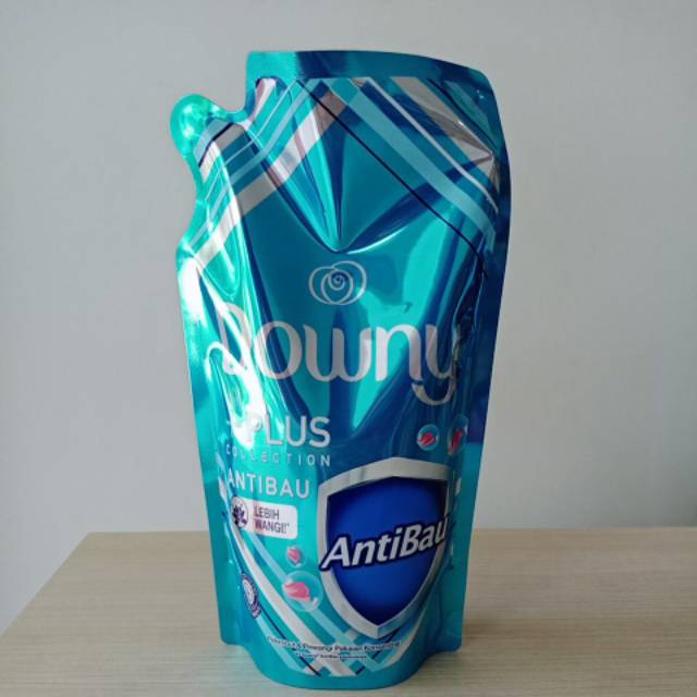 Jual DOWNY PLUS COLLECTION ANTI BAU ( 720ML) | Shopee Indonesia