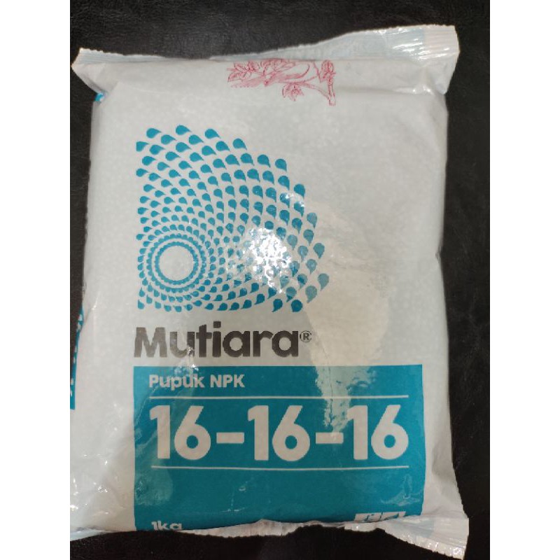 Jual NPK Mutiara 16 16 16 1kg | Shopee Indonesia