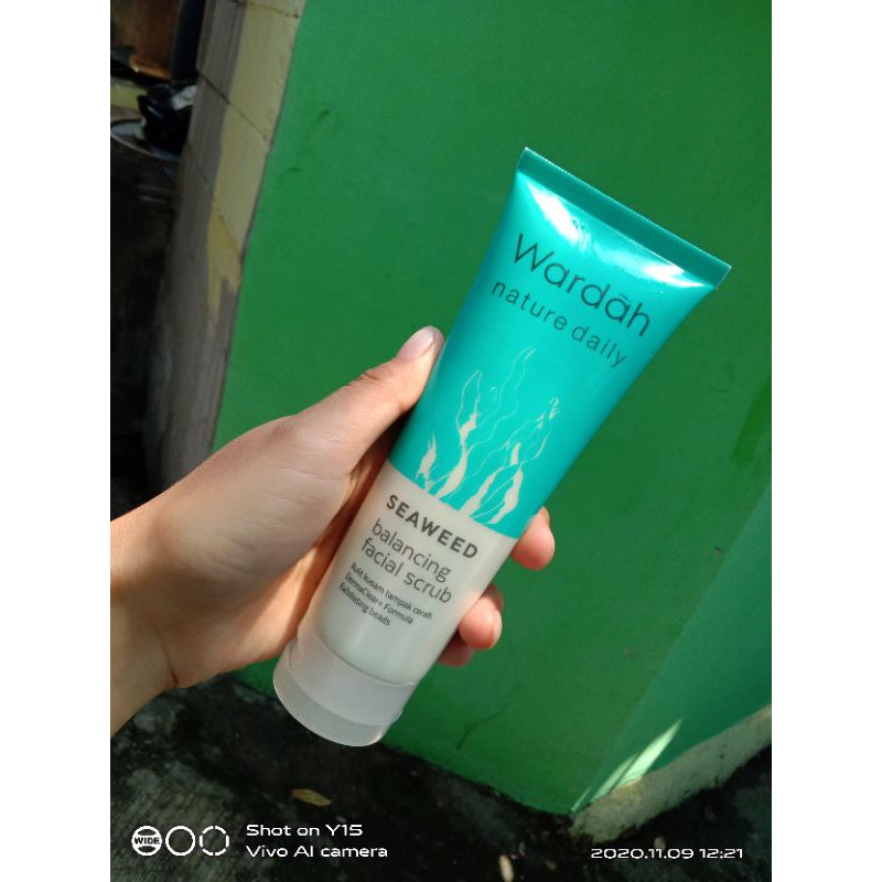 Jual Wardah Seaweed Balancing Facial Scrub 100ml(NEW) | Shopee Indonesia