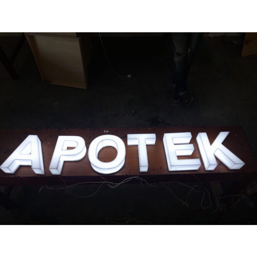 Jual Papan Nama Huruf Logo Akrilik Timbul LED/ Hiasan Dinding Akrilik ...