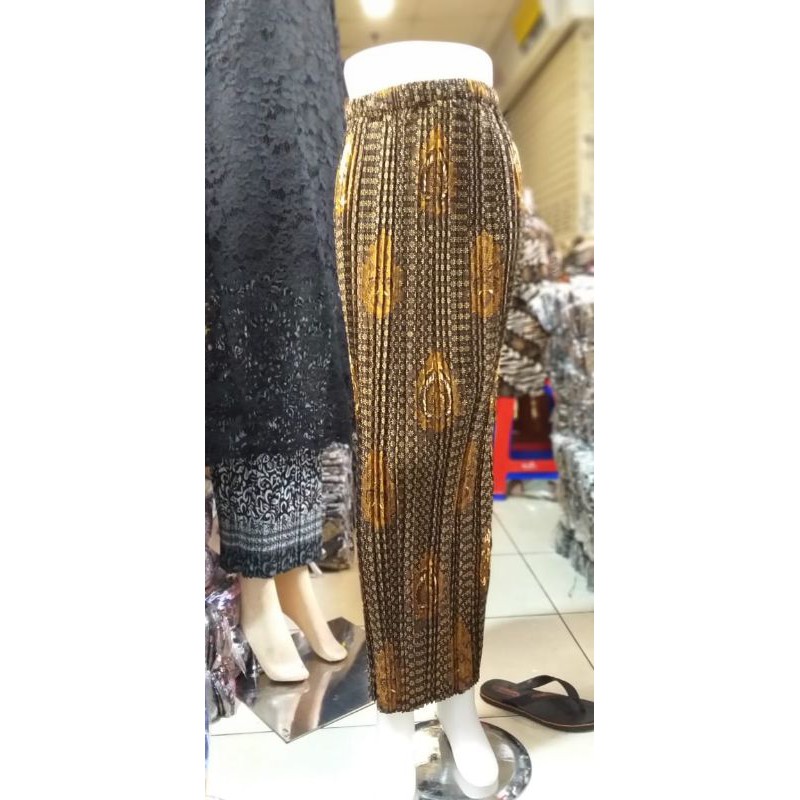 Jual Dewi • 100+ Motif Lengkap | ROK PLISKET BATIK KEBAYA / ROK PLISKET ...