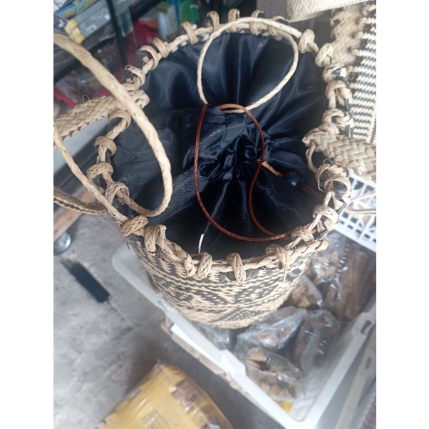 Jual Tas Punggung Rotan Anjat Khas Dayak Kalimantan Ukuran besar Bentuk ...