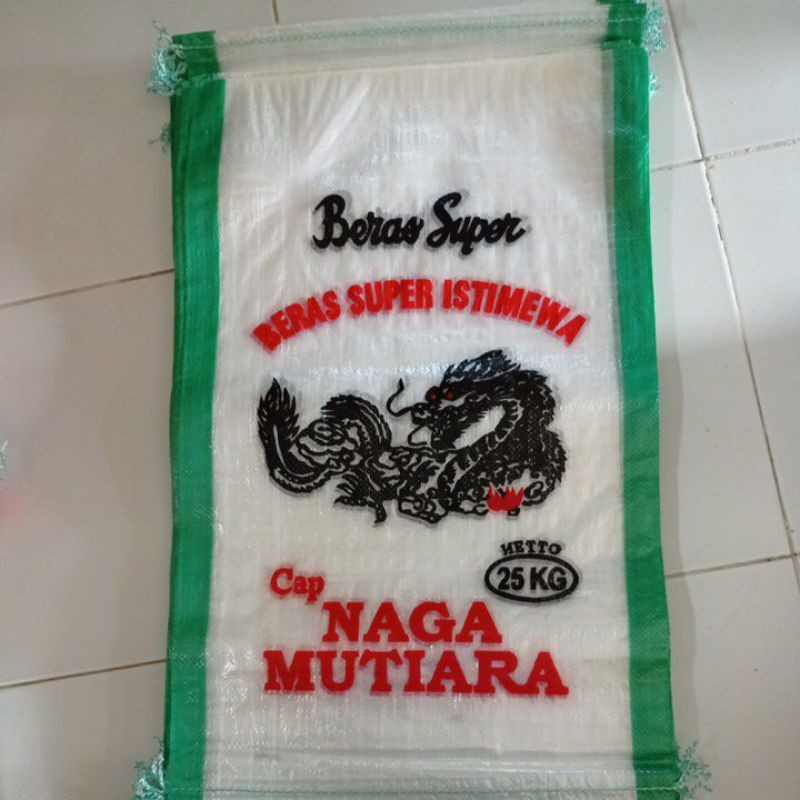 Jual KARUNG BERAS 25 KG CAP "NAGA MUTIARA" | Shopee Indonesia