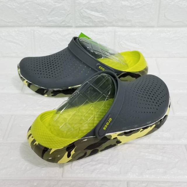 Jual Sendal Crocs Literide Army Man / Croc / Clog / Literide Motif / Sendal Perawat | Shopee ...