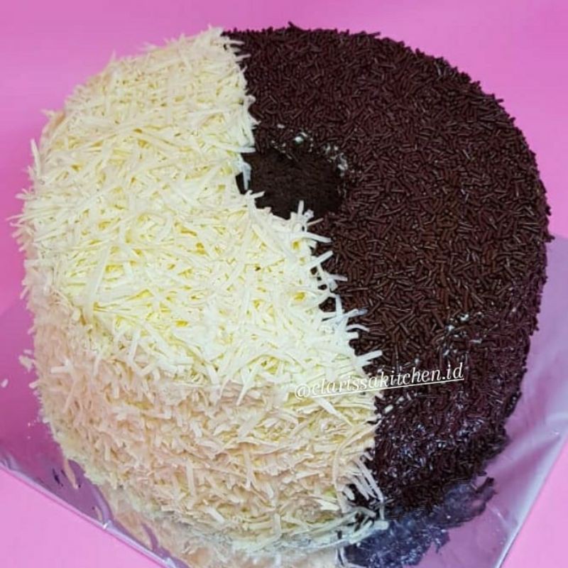 Jual Chiffon Pandan / chocolate / cheese topping keju ceres | Shopee ...