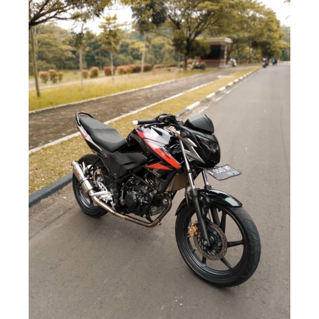 Jual Striping Lis Sticker Standar Ori Honda CB150R 2014 Hitam Striping ...