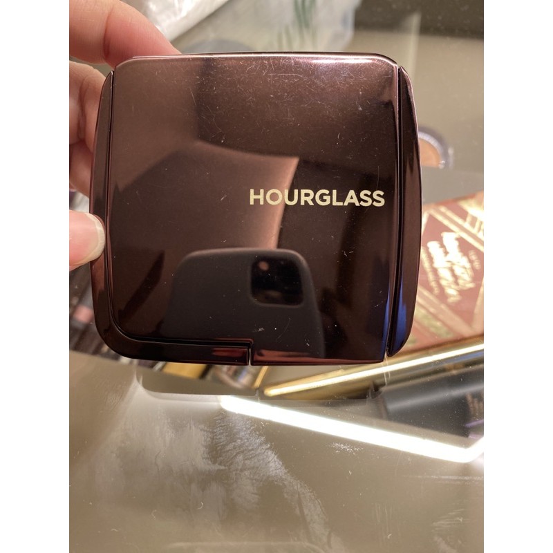 Jual Hourglass Ambient Lighting Powder Ethereal Light (preloved ...