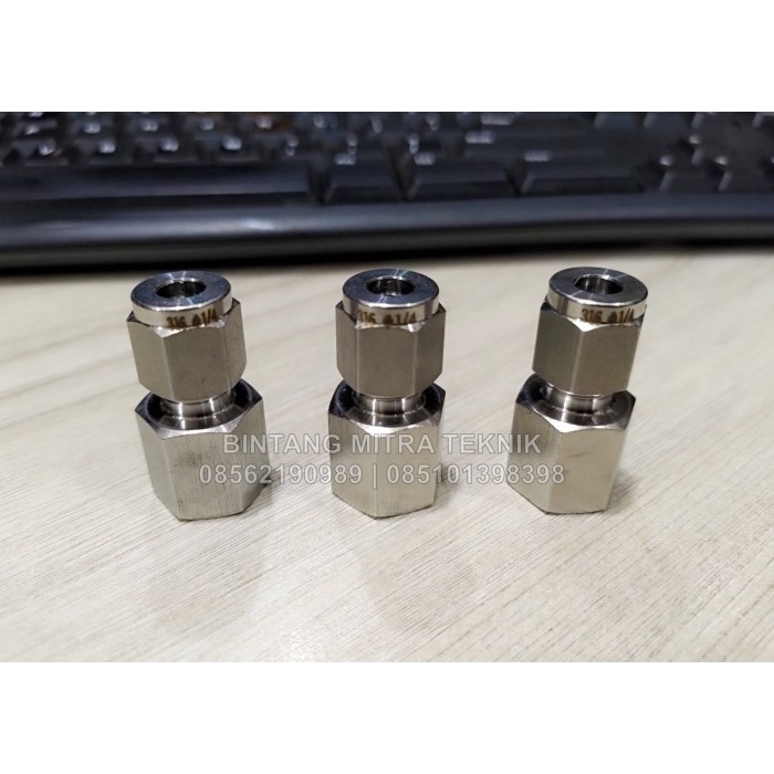 Jual FEMALE CONNECTOR 1/4" OD x 1/4" FNPT SS316 | Shopee Indonesia
