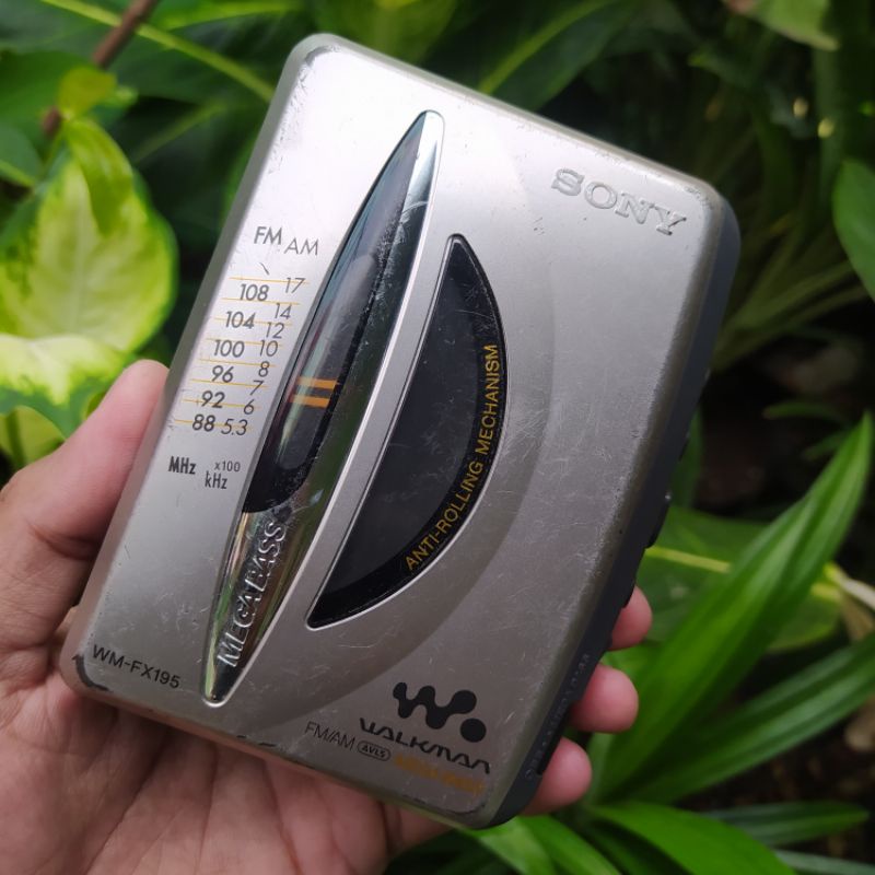 Jual Walkman Sony WMFX195 Pemutar Kaset Pita Dan Radio Jadul Lawas ...