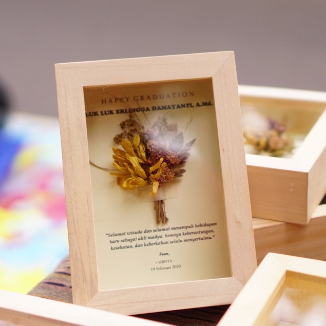 Jual FLOWER FRAME MINI KACA / Hadiah Temen Wisuda / Kado Ulang Tahun ...