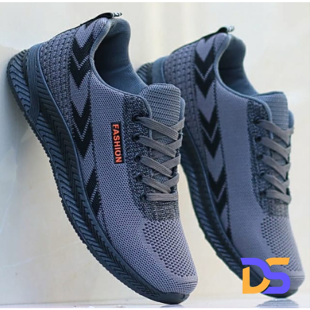 Jual Sepatu Sneaker Pria Import - Shoes Premium Import / Sepatu Sekolah Variasi 3 warna (BAYAR ...