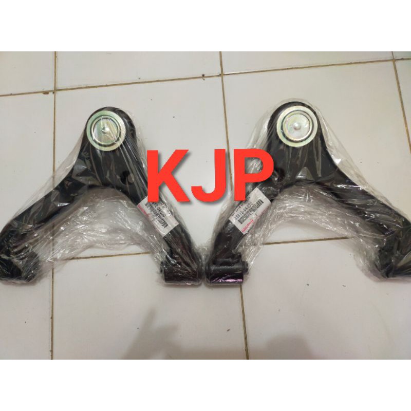 Jual Upper arm / lower arm atas Innova original perpc | Shopee Indonesia