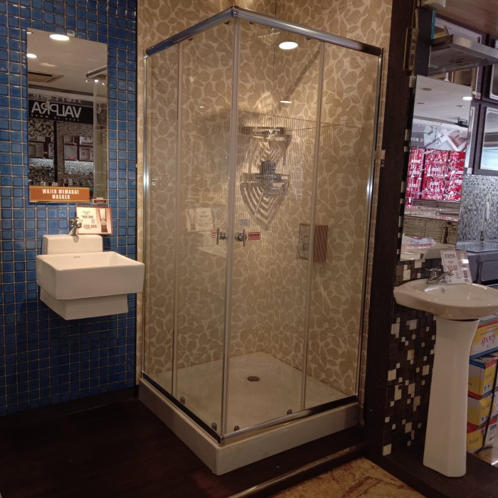 Jual Box shower. Kaca Shower kamar mandi. Partisi kaca. Shower room ...