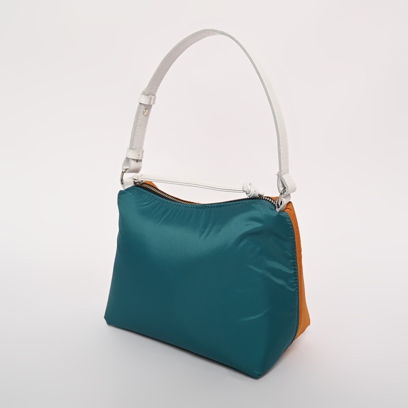 Jual Moozee-Two Tone Baguette-Tosca/Caramel | Shopee Indonesia