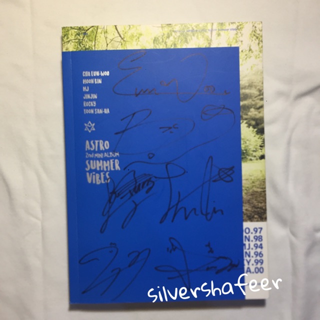 Jual ASTRO 2nd Mini Album - Summer Vibes SIGNED ALL MEMBER | Shopee ...