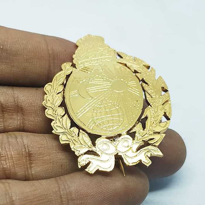 Jual Bros Pin Lambang Logo Kraton Kasunanan Solo Surakarta Kuningan ...