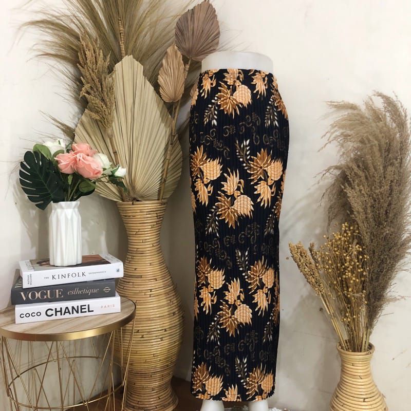 Jual Rok prisket//Rok batik//rok kondangan//rok pesta//rok wisuda//rok ...