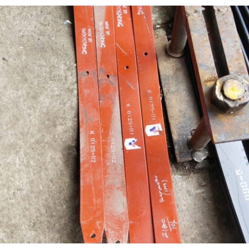 Jual Per daun belakang no 1 dan no 2 Mitsubishi Triton lama | Shopee ...