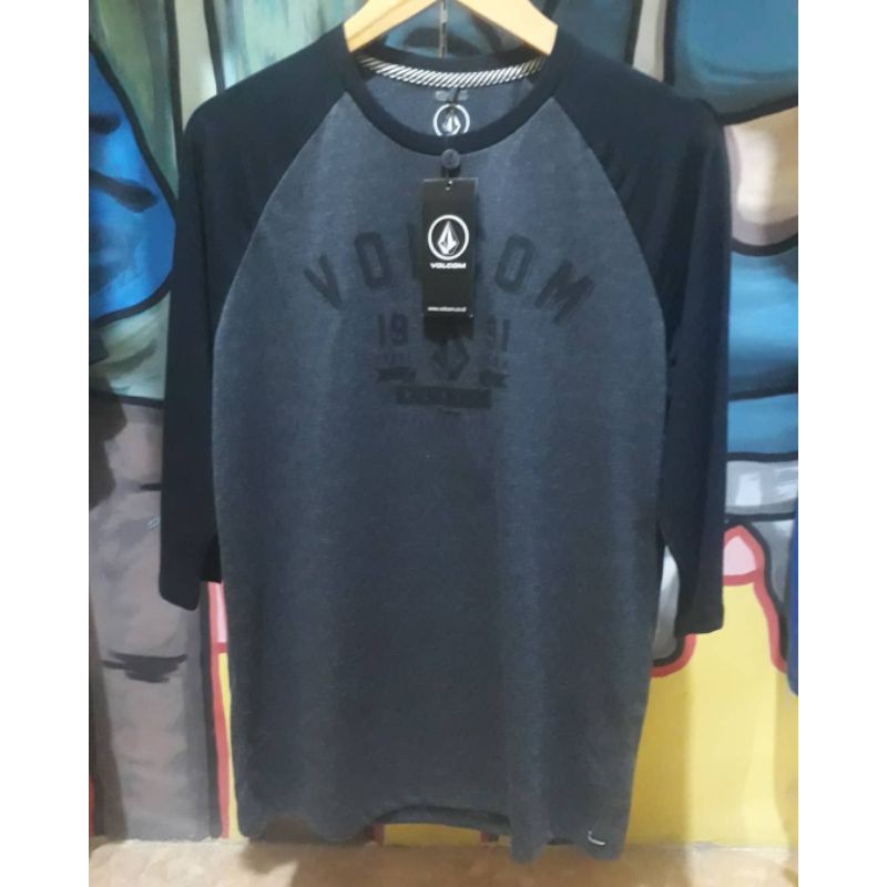 Jual Kaos Volcom Original (M) | Shopee Indonesia