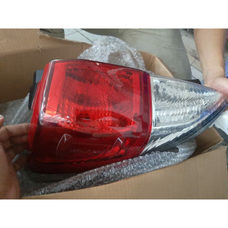 Jual Lampu stop inova rebon | Shopee Indonesia