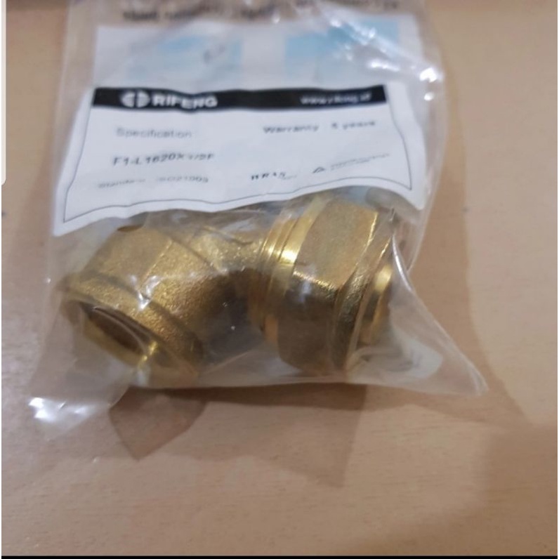 Jual sambungan pipa air panas rifeng 1620 x 1/2F drat dalam | Shopee ...