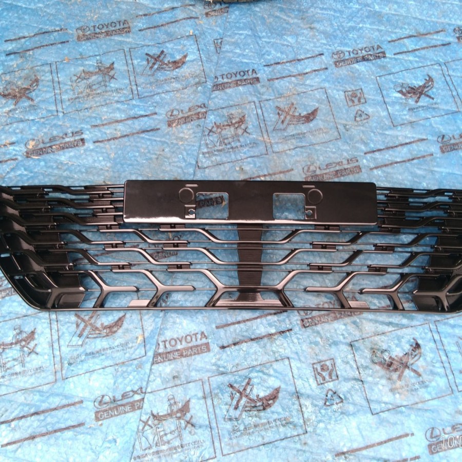 Jual Grill Depan Toyota Avanza Veloz Tahun 2015 2016 2017 2018 53123 ...