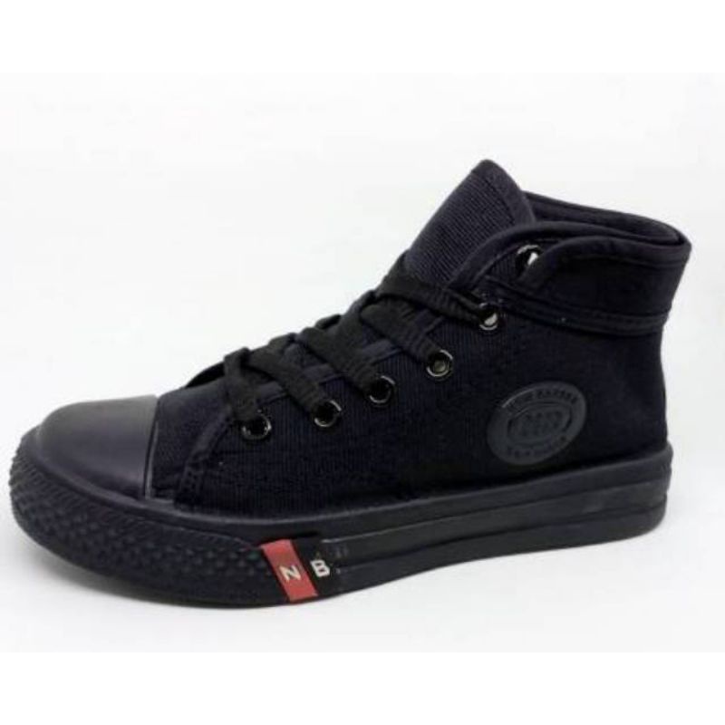 Jual Sepatu Sekolah NB Hitam Model Tali Sepatu Boots NB | Shopee Indonesia